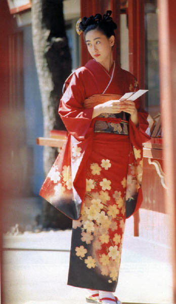 Catching the Kimono Train | The Overflowing Stash
